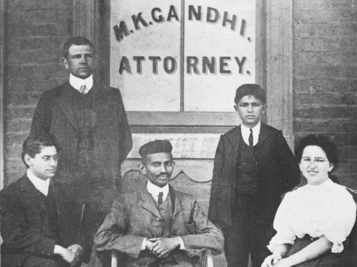 Episode 219: Mahatma Gandhi, Part 1 – Half-Arsed History