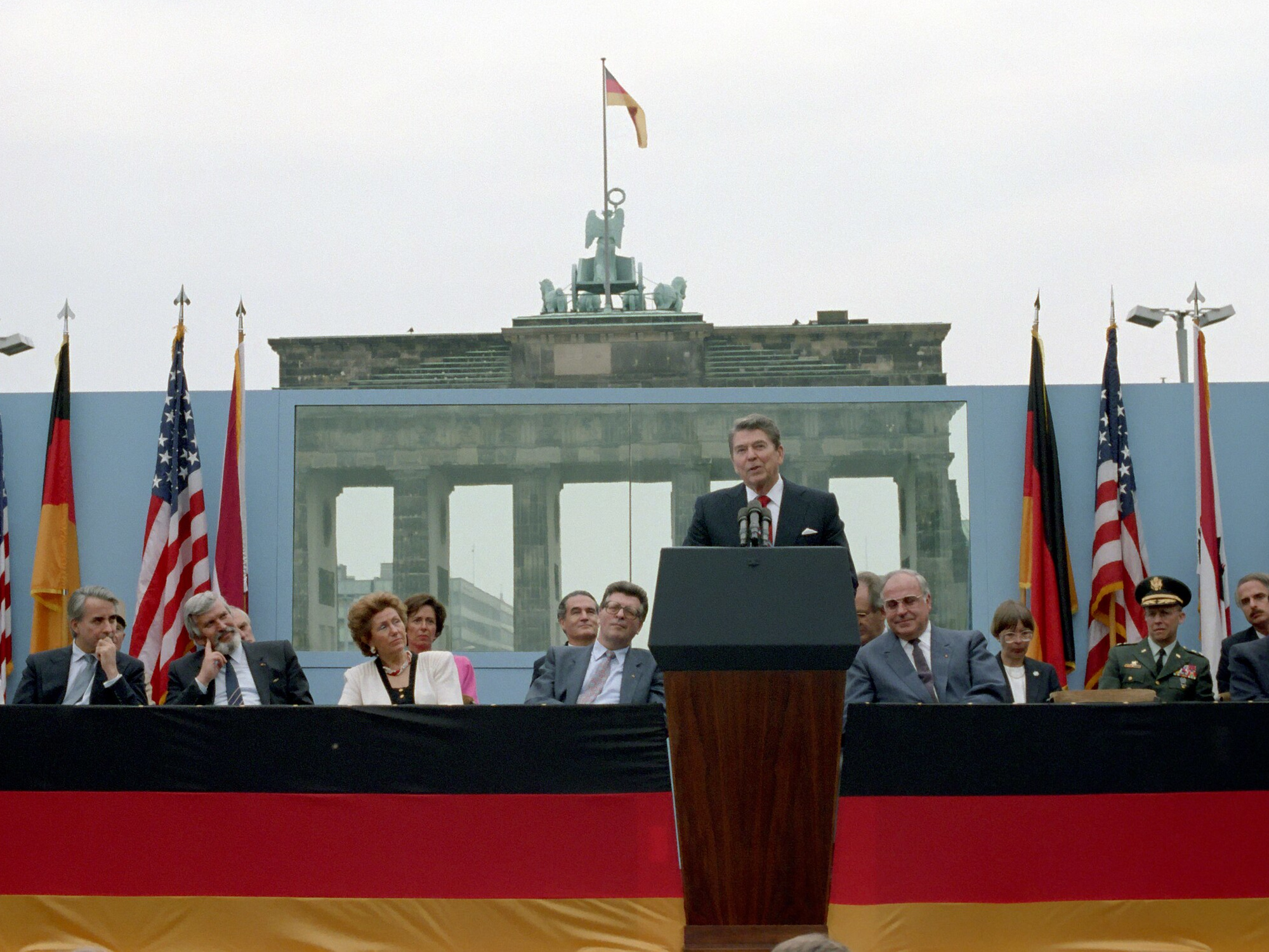 Half-Arsed History – A Very Serious History Podcast